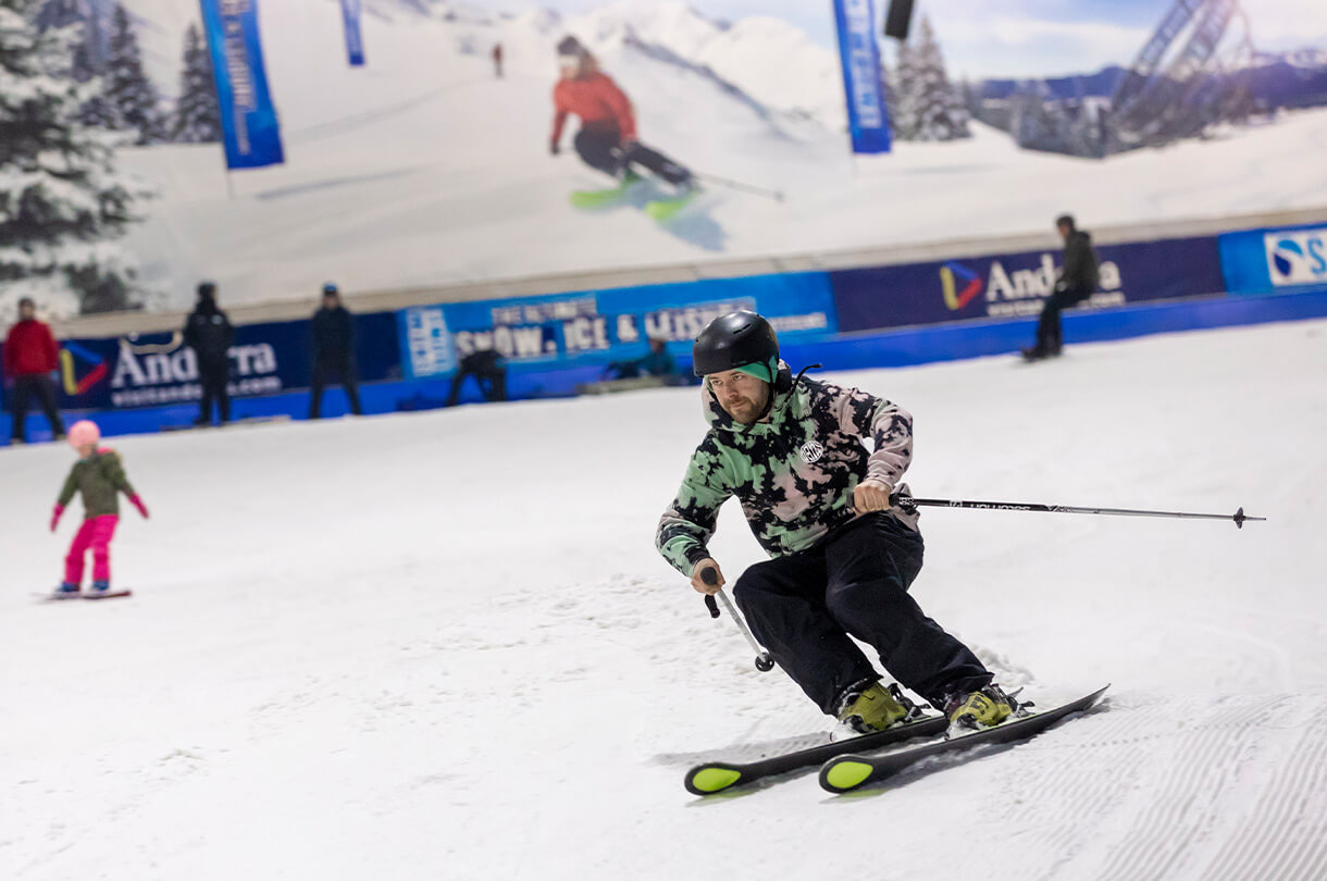 Ski & Snowboard - SnowDome